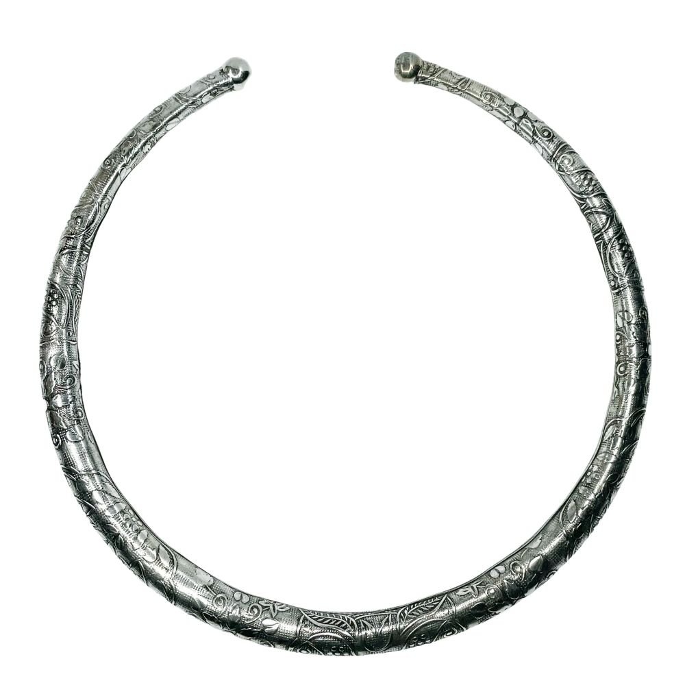 8 Types of Precious Gems and Their Meanings - Avvni The Store